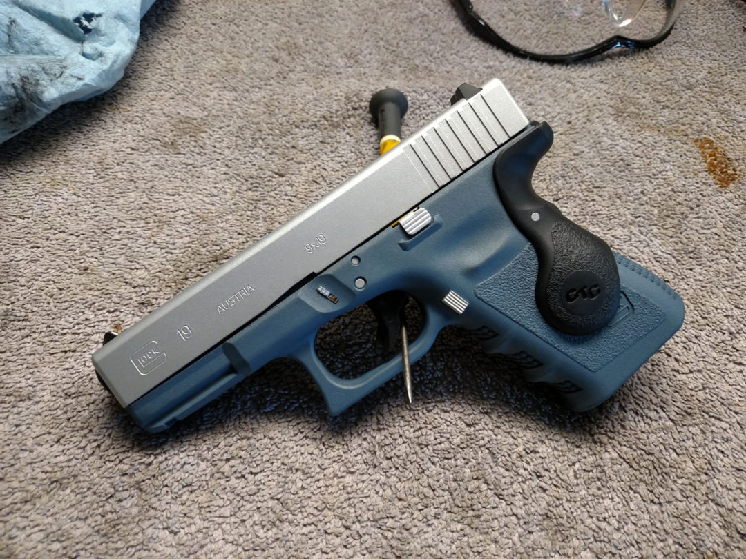 Glock 19 – Crimson Trace | Grizzly Guns